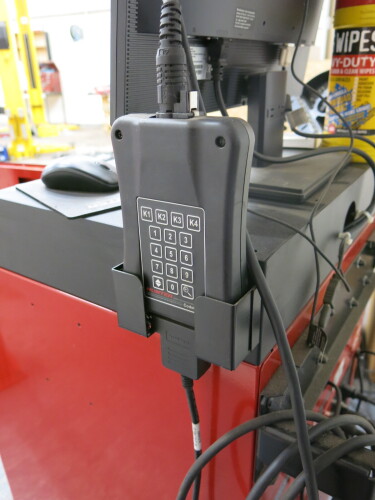 Hunter Hawk Eye Elite, RSMT-CKD, S/N BCC1418 Wheel Alignment System ...