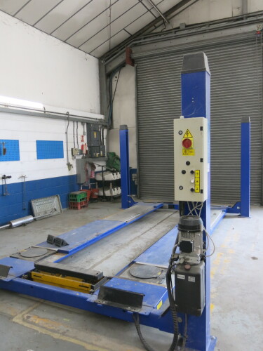 4000kg Four Post Lift & Centre Jack to Include: Tecalemit SF9008 4 Post ...