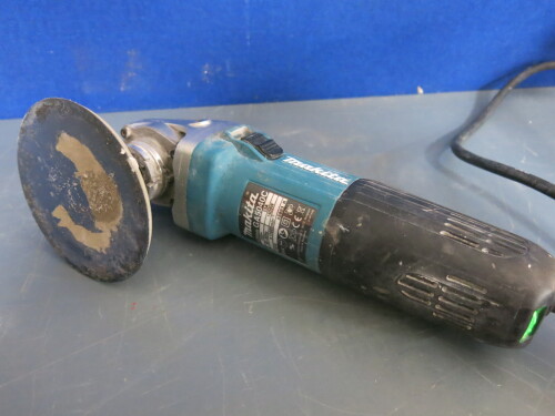 Makita 125mm Angle Grinder, Model GA5040C, 110V.