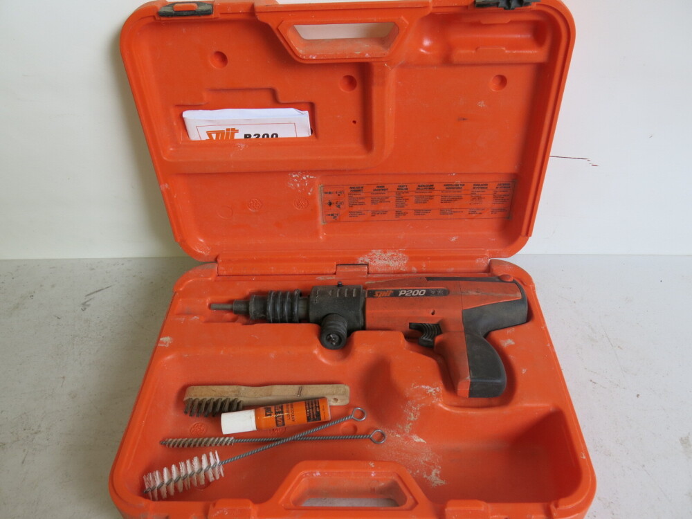 Spit P200 Power Actuated Concrete Steel Nail Gun. Comes with Operators ...