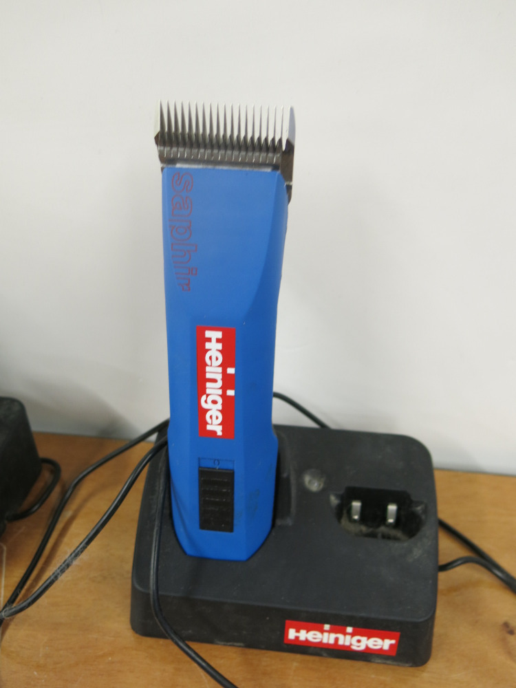 Quantity of Cordless Clippers to Include: 3 x Heiniger Saphir with 3 ...