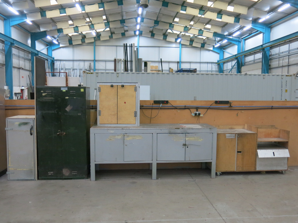 5 x Assorted Workshop Benches & Cabinets to Include Vintage 2 Door ...