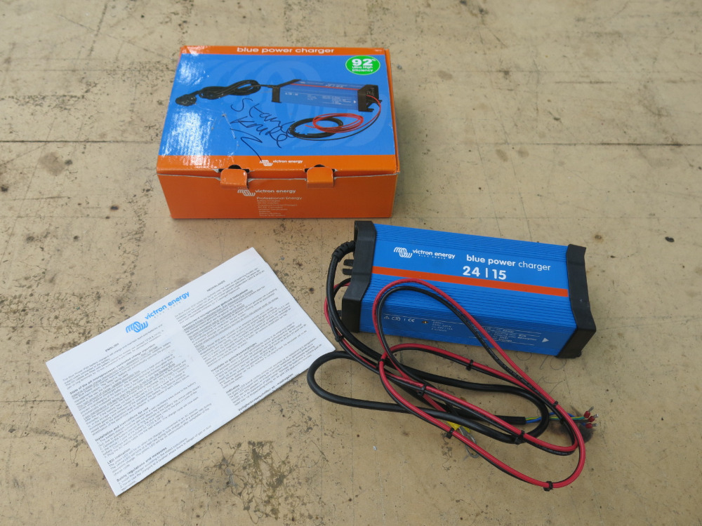 Victron Energy Blue Power Charger 24/15.