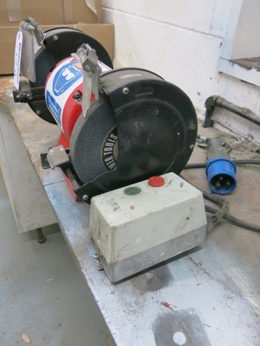 Sealey 8 Heavy Duty Bench Grinder, Model BG200/99.
