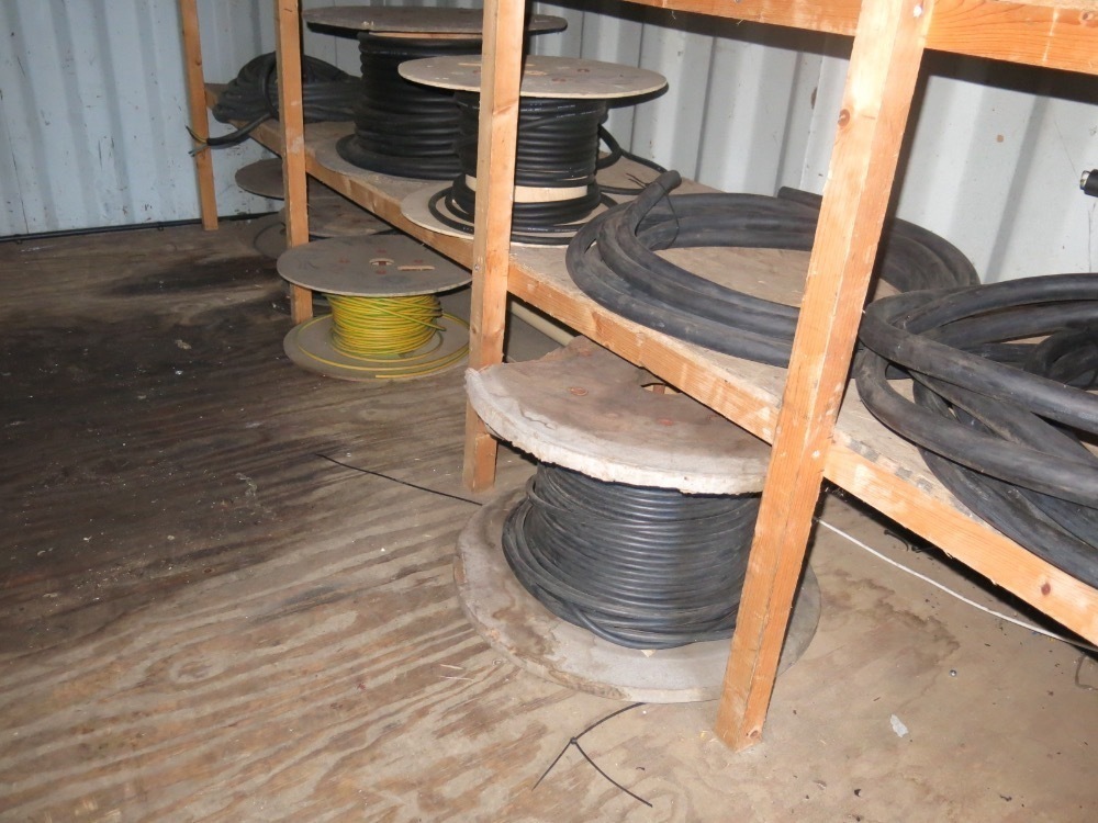 Approx 80 x Assorted Reels of Heavy Duty, Medium & Small Wiring & Cable ...