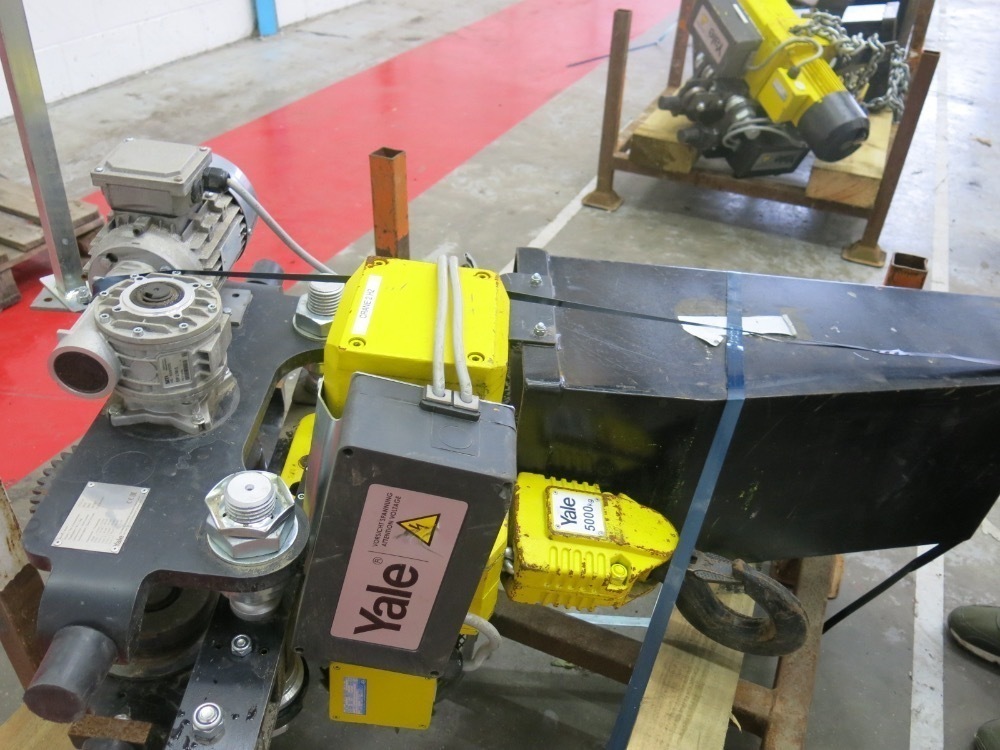 Yale 5T Overhead Gantry Runner with 5000kg Electric Hoist....