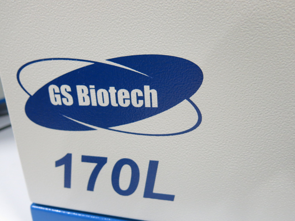 GS Biotech 170Litre, Gold CO2 Incubator, S/N 100991 with Gas Gauge.