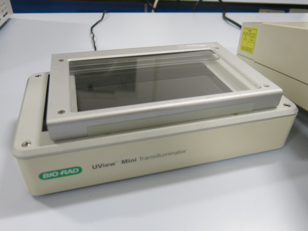 BioRad Uview Mini Transilluminator, Model 166-0531, S/N 6143080215 ...