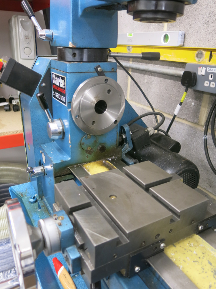 Clarke Metalworker 6 Speed Lathe with 12 Speed Mill/Drill.