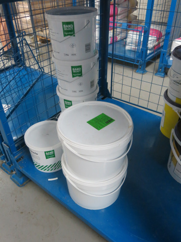 5 x 7.26Kg Containers of Bako Select Black Treacle & 3 x 13Kg ...