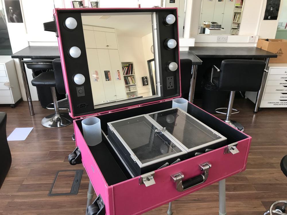 Portable Make Up Professionals Suitcase with Fitted Mirror in Pink ...