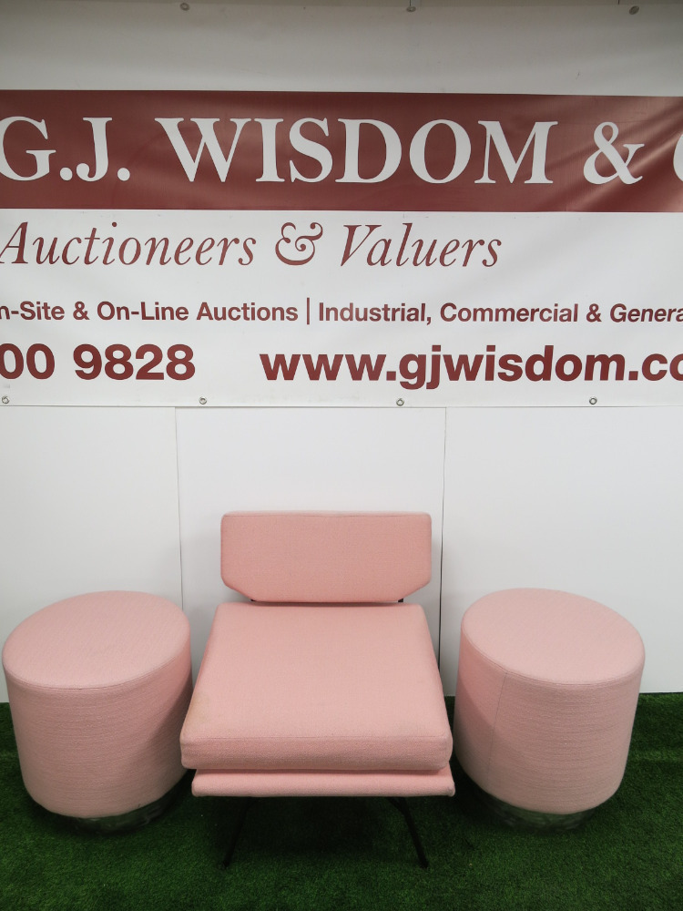 Arflex Elettra Lounge Chair Designed by B.B.P.R in Pink Hopsack with ...