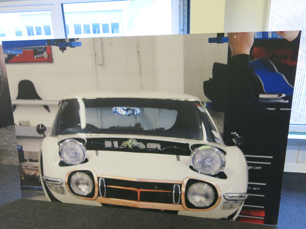 Classic Care Garage Picture (White Classic Car). Size H125 x W195cm.