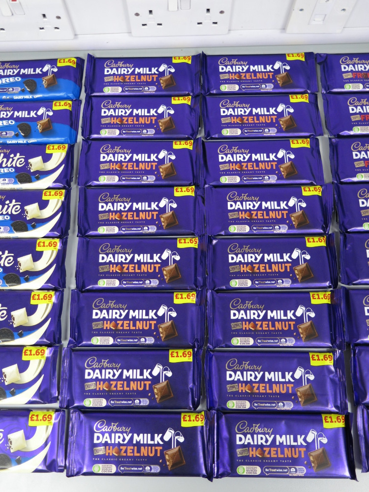 Approx 50 x Share Size Chocolate Bars to Include: Cadbury's, Mars ...