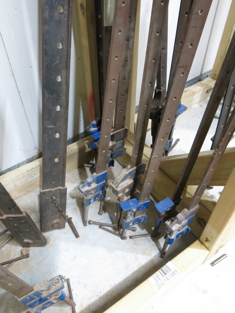 26 x Assorted Size Sash Clamps.