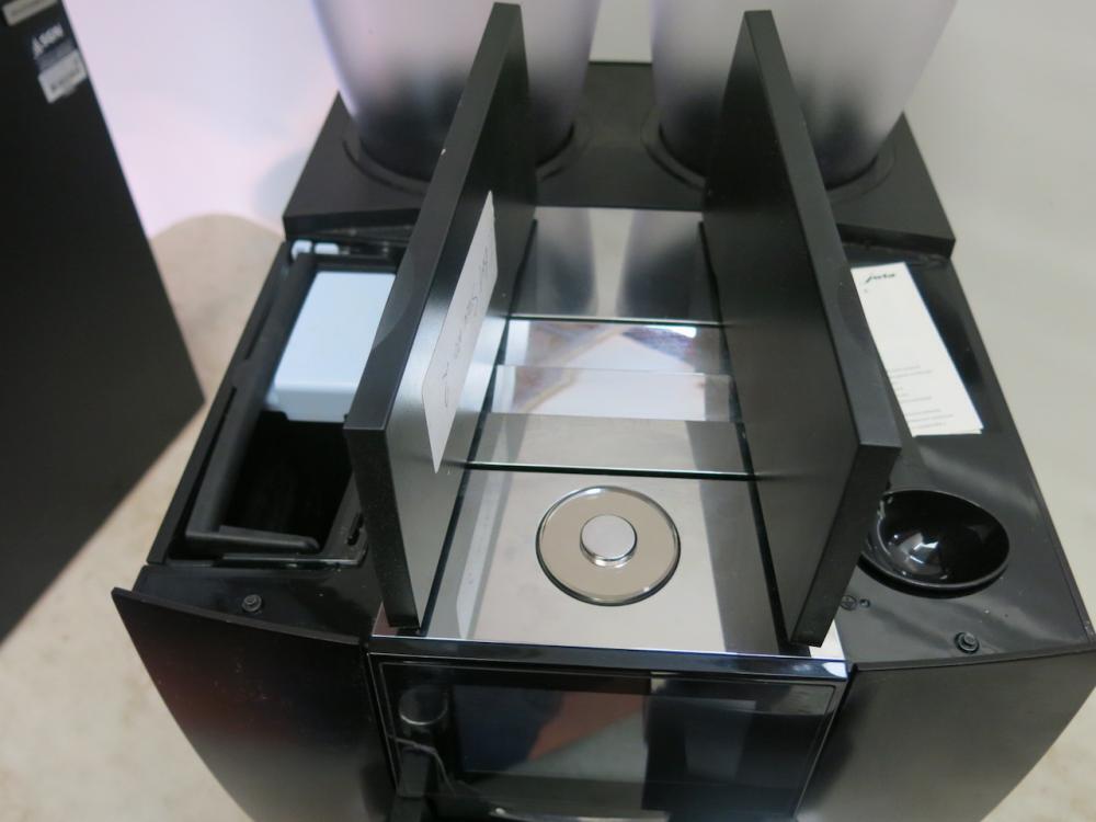 Jura Giga X8c, Bean to Cup Coffee Vending Machine with Vitrifrigo FG10E 8L Capacity Milk Fridge