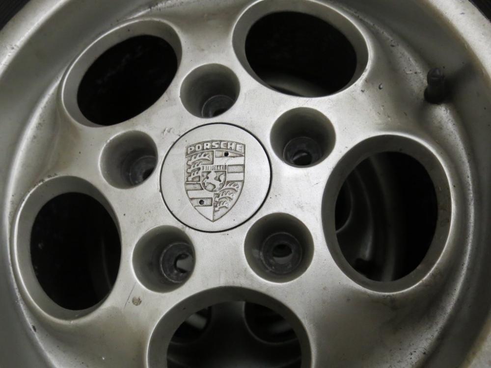 4 x Porsche Rims & 215/60/15 Tyres.
