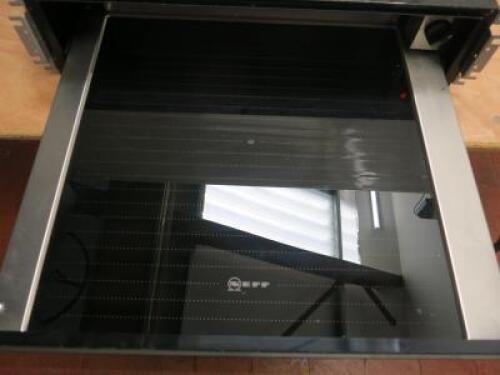 Neff Built In Electric Warming Drawer, Model N17HH10NOB/03.